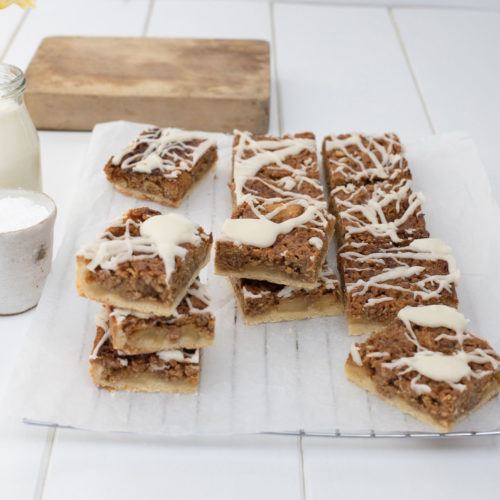 How to bake a delicious Apple Crumble Slice - Paneton Bakery